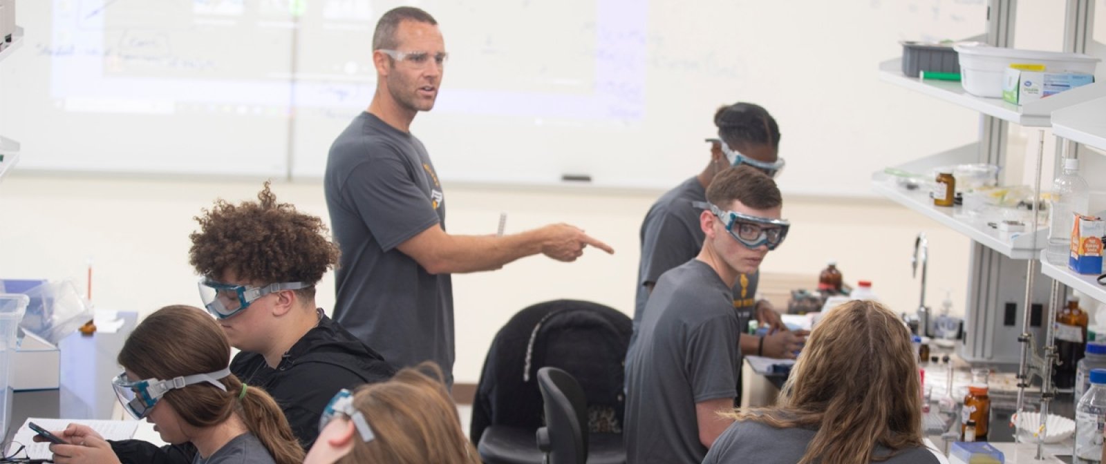 First-year students explore career preparation in new Summer Health ...